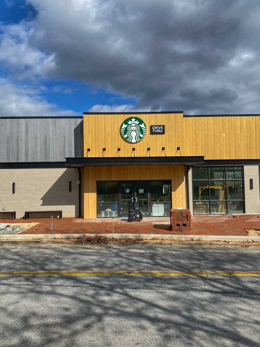 Signage is Up at New Kentlands Starbucks - The MoCo Show
