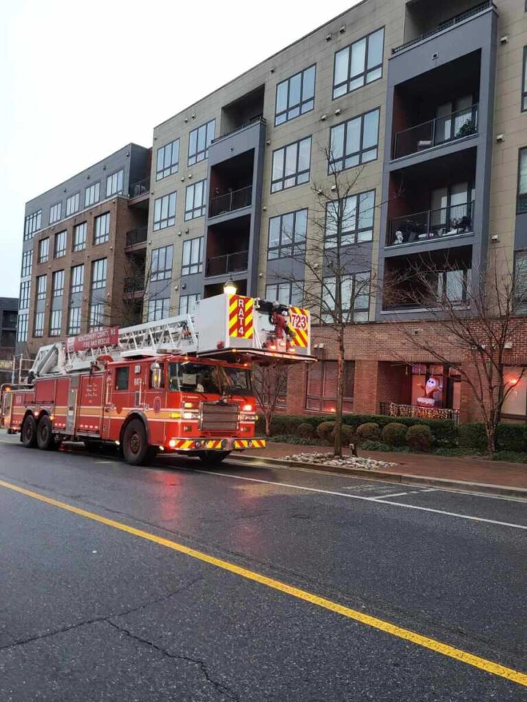 MCFRS Responds to Fall From Building in Park Potomac - The MoCo Show