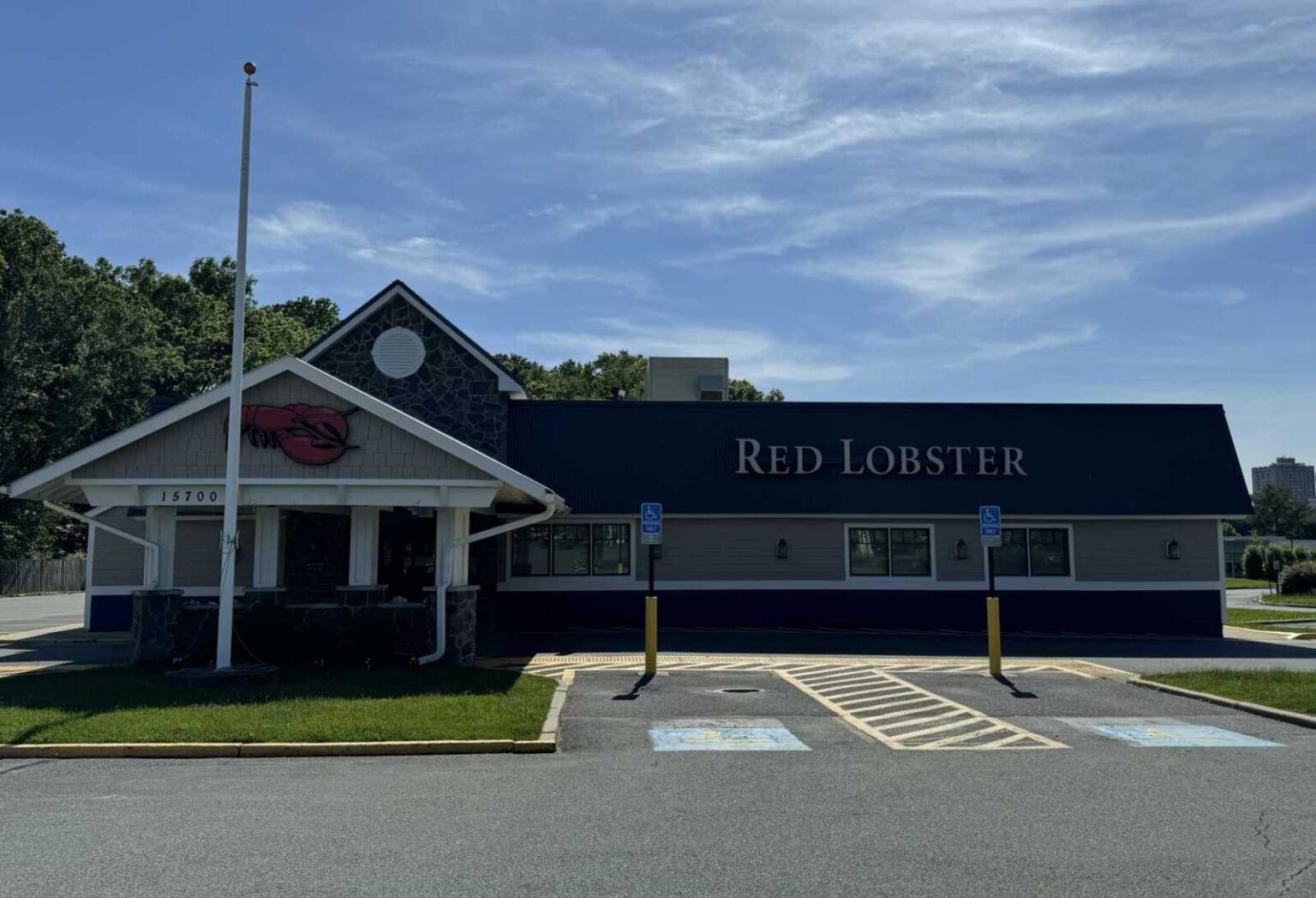 Red Lobster Abruptly Closes Restaurants Across the Country - The MoCo Show
