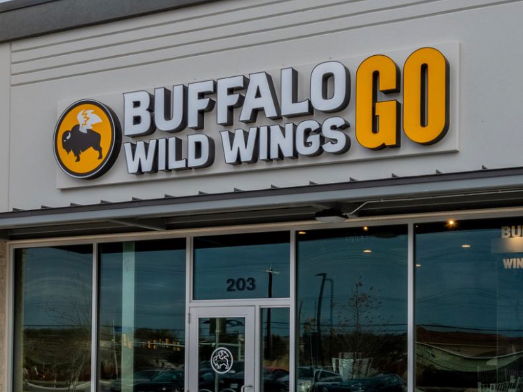 Buffalo Wild Wings Go Signs on For Second Location - The MoCo Show